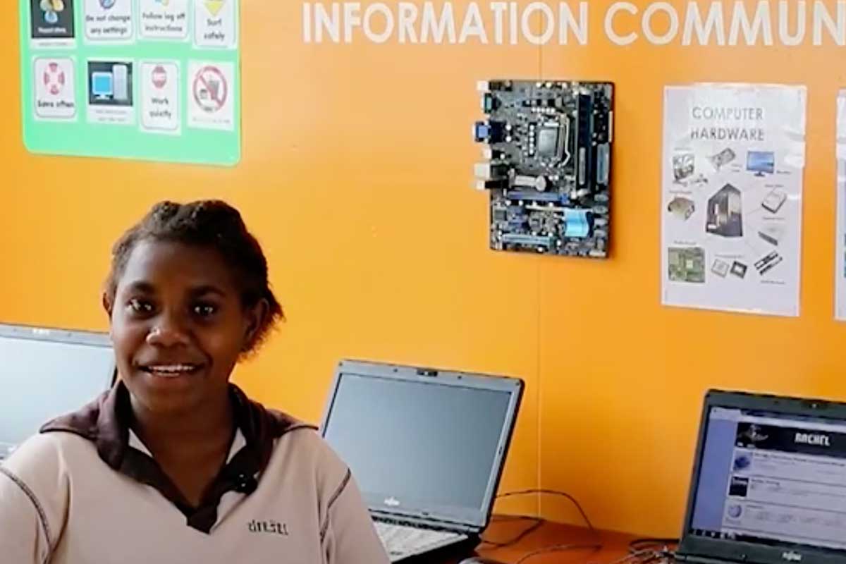 EDUCATIONAL RESOURCES & SOLAR POWERED COMPUTER LAB FOR A SMALL VILLAGE ...